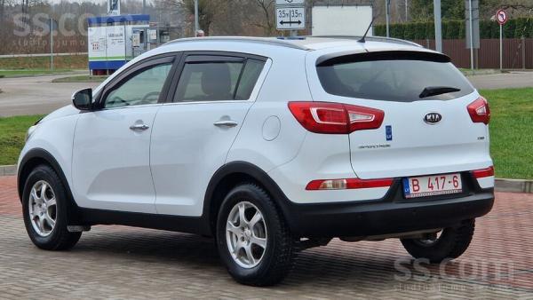 Balts Kia Sportage 2011 Jelgava, ar dzinēja tilpumu 2.00 L un nobraukumu 243 tūkst. km par 5450 €, foto 9 vietnē AUTOMOTO.COM.LV