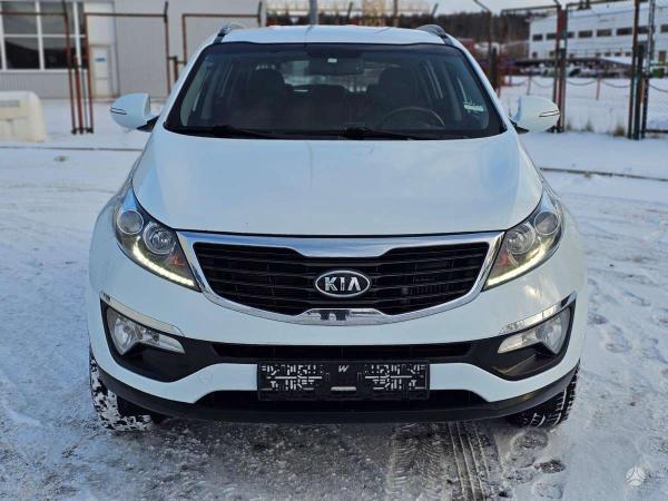 Белый Киа Sportage 2011 в Рокишкис, объемом двигателя 1.69 л и пробегом 220 тыс. км за 5350 €, фото 2 на AUTOMOTO.COM.LV