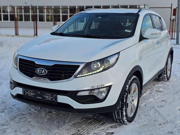 Белый Киа Sportage 2011 в Рокишкис, объемом двигателя 1.69 л и пробегом 220 тыс. км за 5350 €, фото 3 на AUTOMOTO.COM.LV