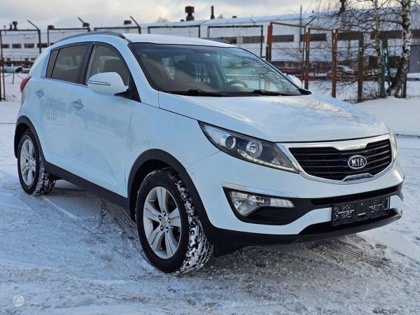 Белый Киа Sportage 2011 в Рокишкис, объемом двигателя 1.69 л и пробегом 220 тыс. км за 5350 €, фото 4 на AUTOMOTO.COM.LV