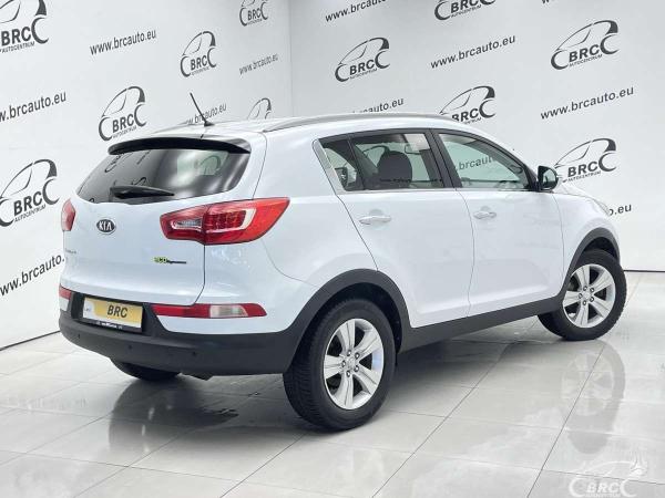 Balts Kia Sportage 2011 Viļņa, ar dzinēja tilpumu 1.59 L un nobraukumu 136 tūkst. km par 6500 €, foto 3 vietnē AUTOMOTO.COM.LV