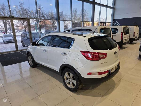 Balts Kia Sportage 2011 Kauņa, ar dzinēja tilpumu 1.69 L un nobraukumu 319 tūkst. km par 5990 €, foto 3 vietnē AUTOMOTO.COM.LV