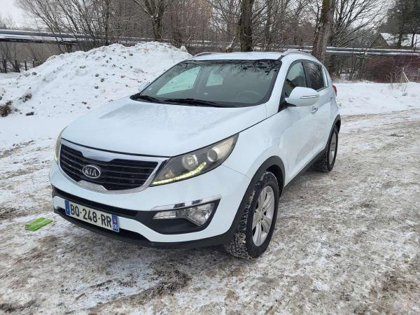 Balts Kia Sportage 2011 Kauņa, ar dzinēja tilpumu 1.69 L un nobraukumu 212 tūkst. km par 5200 €, foto 1 vietnē AUTOMOTO.COM.LV