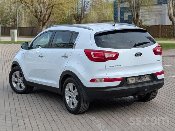 Белый Киа Sportage 2011 в Юрмала, объемом двигателя 2.00 л и пробегом 0 тыс. км за 5950 €, фото 2 на AUTOMOTO.COM.LV