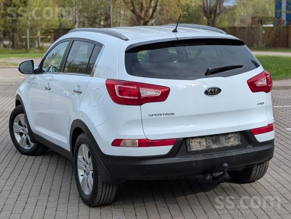 Белый Киа Sportage 2011 в Юрмала, объемом двигателя 2.00 л и пробегом 0 тыс. км за 5950 €, фото 3 на AUTOMOTO.COM.LV