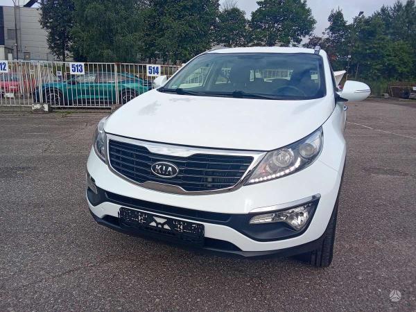 Balts Kia Sportage 2011 Alīta, ar dzinēja tilpumu 1.69 L un nobraukumu 228 tūkst. km par 6800 €, foto 1 vietnē AUTOMOTO.COM.LV