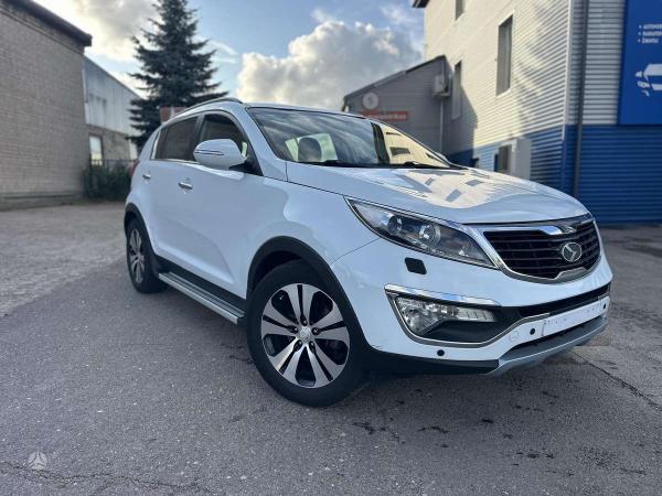 Balts Kia Sportage 2011 Tauragė, ar dzinēja tilpumu 1.69 L un nobraukumu 220 tūkst. km par 5300 €, foto 1 vietnē AUTOMOTO.COM.LV