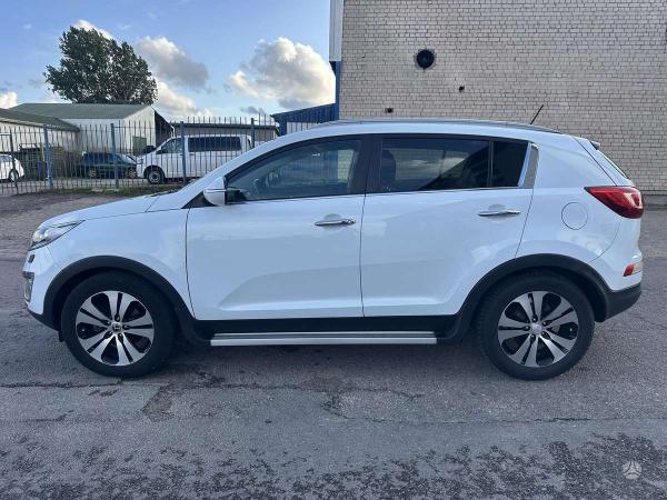 Balts Kia Sportage 2011 Tauragė, ar dzinēja tilpumu 1.69 L un nobraukumu 220 tūkst. km par 5300 €, foto 6 vietnē AUTOMOTO.COM.LV