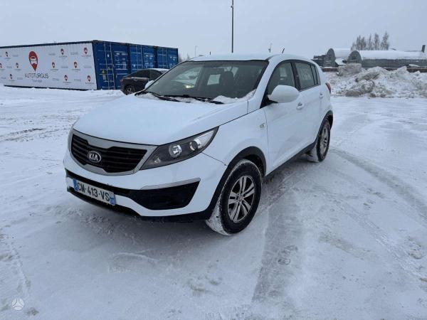 Balts Kia Sportage 2012 Tauragė, ar dzinēja tilpumu 1.69 L un nobraukumu 238 tūkst. km par 4700 €, foto 1 vietnē AUTOMOTO.COM.LV