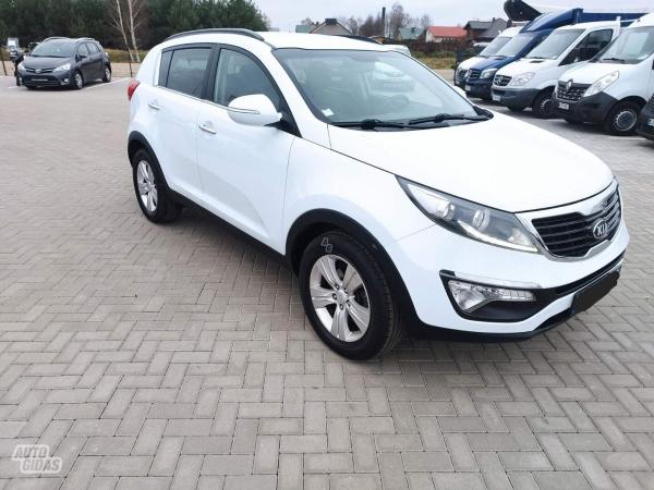 Balts Kia Sportage 2012 Tauragė, ar dzinēja tilpumu 1.70 L un nobraukumu 230 tūkst. km par 6200 €, foto 1 vietnē AUTOMOTO.COM.LV