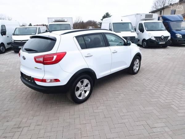 Balts Kia Sportage 2012 Tauragė, ar dzinēja tilpumu 1.70 L un nobraukumu 230 tūkst. km par 6200 €, foto 2 vietnē AUTOMOTO.COM.LV