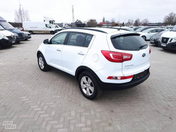 Balts Kia Sportage 2012 Tauragė, ar dzinēja tilpumu 1.70 L un nobraukumu 230 tūkst. km par 6200 €, foto 3 vietnē AUTOMOTO.COM.LV