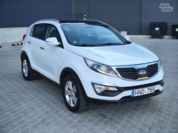Balts Kia Sportage 2012 Šauļi, ar dzinēja tilpumu 1.60 L un nobraukumu 340 tūkst. km par 4800 €, foto 3 vietnē AUTOMOTO.COM.LV
