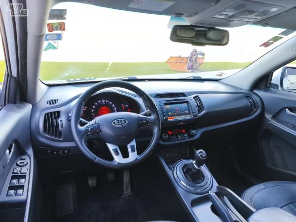 Balts Kia Sportage 2012 Šauļi, ar dzinēja tilpumu 1.60 L un nobraukumu 340 tūkst. km par 4800 €, foto 9 vietnē AUTOMOTO.COM.LV