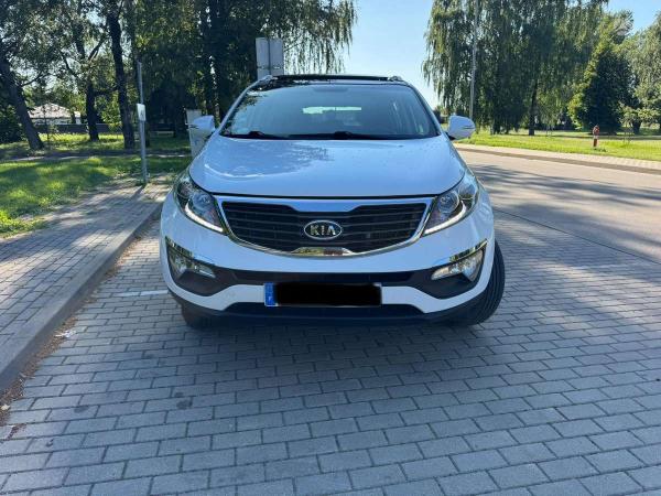 Белый Киа Sportage 2012 в Таураге, объемом двигателя 1.69 л и пробегом 270 тыс. км за 5800 €, фото 2 на AUTOMOTO.COM.LV