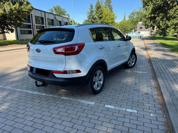 Белый Киа Sportage 2012 в Таураге, объемом двигателя 1.69 л и пробегом 270 тыс. км за 5800 €, фото 6 на AUTOMOTO.COM.LV