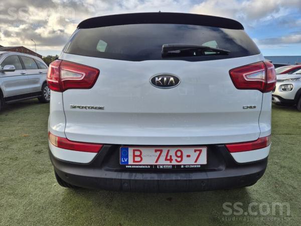 Balts Kia Sportage 2012 Liepāja, ar dzinēja tilpumu 1.70 L un nobraukumu 146 tūkst. km par 7300 €, foto 6 vietnē AUTOMOTO.COM.LV