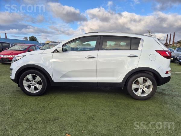 Balts Kia Sportage 2012 Liepāja, ar dzinēja tilpumu 1.70 L un nobraukumu 146 tūkst. km par 7300 €, foto 8 vietnē AUTOMOTO.COM.LV