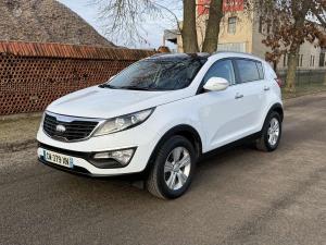 Balts Kia Sportage 2013 Tauragė, ar dzinēja tilpumu 1.69 L un nobraukumu 212 tūkst. km par 6300 €, foto  vietnē AUTOMOTO.COM.LV