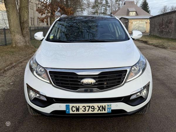 Белый Киа Sportage 2013 в Таураге, объемом двигателя 1.69 л и пробегом 212 тыс. км за 6300 €, фото 2 на AUTOMOTO.COM.LV