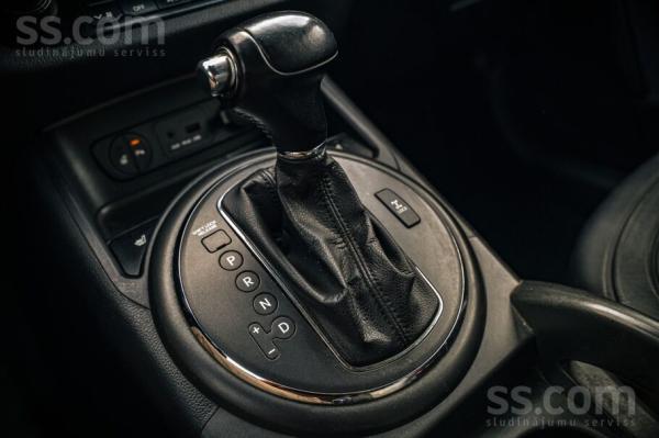 Белый Киа Sportage 2013 в Рига, объемом двигателя 2.00 л и пробегом 0 тыс. км за 5990 €, фото 8 на AUTOMOTO.COM.LV