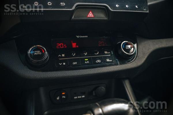 Белый Киа Sportage 2013 в Рига, объемом двигателя 2.00 л и пробегом 0 тыс. км за 5990 €, фото 10 на AUTOMOTO.COM.LV