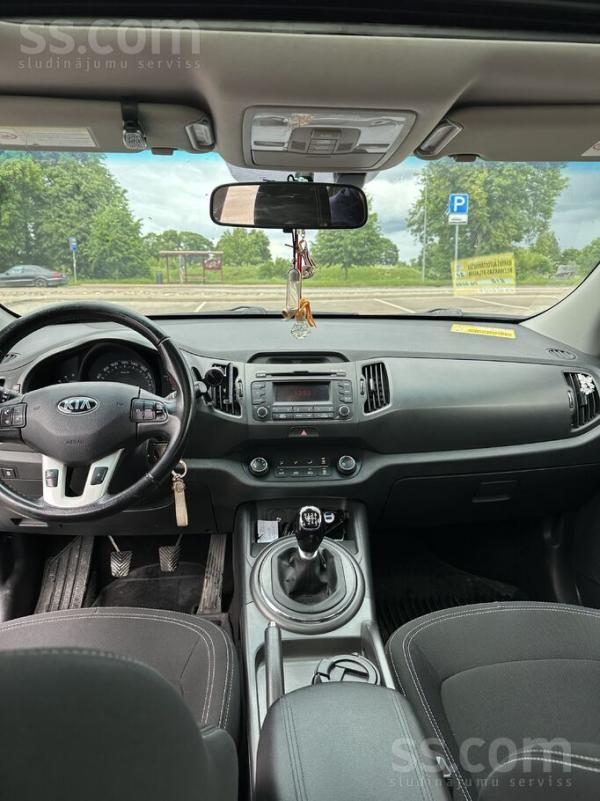 Balts Kia Sportage 2013 Daugavpils, ar dzinēja tilpumu 1.70 L un nobraukumu 107 tūkst. km par 9200 €, foto 7 vietnē AUTOMOTO.COM.LV