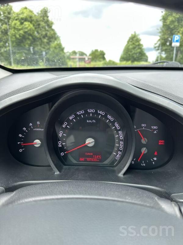 Balts Kia Sportage 2013 Daugavpils, ar dzinēja tilpumu 1.70 L un nobraukumu 107 tūkst. km par 9200 €, foto 9 vietnē AUTOMOTO.COM.LV