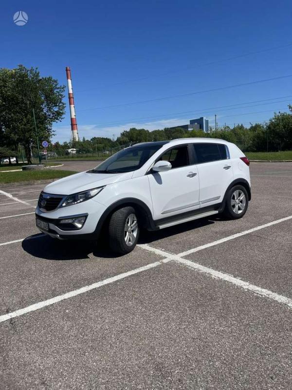 Белый Киа Sportage 2013 в Клайпеда, объемом двигателя 1.69 л и пробегом 305 тыс. км за 6450 €, фото 2 на AUTOMOTO.COM.LV