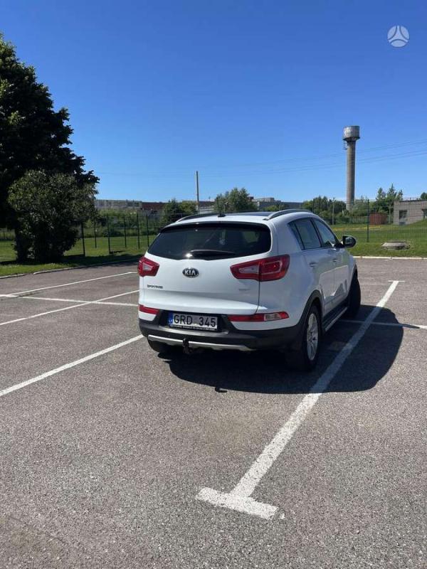 Белый Киа Sportage 2013 в Клайпеда, объемом двигателя 1.69 л и пробегом 305 тыс. км за 6450 €, фото 3 на AUTOMOTO.COM.LV