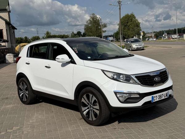 Белый Киа Sportage 2013 в Таураге, объемом двигателя 1.69 л и пробегом 233 тыс. км за 5999 €, фото 4 на AUTOMOTO.COM.LV