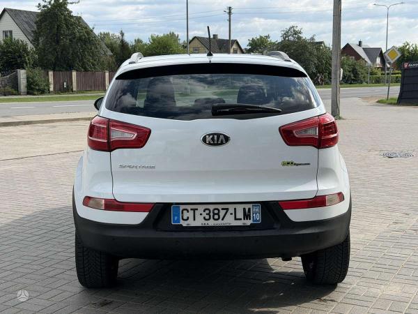Белый Киа Sportage 2013 в Таураге, объемом двигателя 1.69 л и пробегом 233 тыс. км за 5999 €, фото 7 на AUTOMOTO.COM.LV