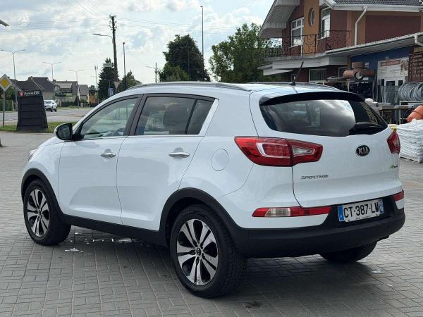 Белый Киа Sportage 2013 в Таураге, объемом двигателя 1.69 л и пробегом 233 тыс. км за 5999 €, фото 8 на AUTOMOTO.COM.LV