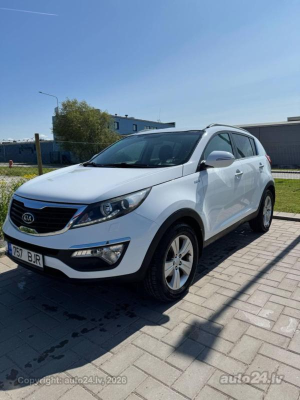 Белый Киа Sportage 2013 в Раквере, объемом двигателя 2.00 л и пробегом 121 тыс. км за 9490 €, фото 1 на AUTOMOTO.COM.LV