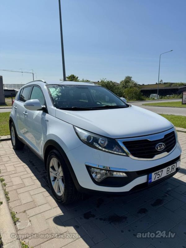 Белый Киа Sportage 2013 в Раквере, объемом двигателя 2.00 л и пробегом 121 тыс. км за 9490 €, фото 2 на AUTOMOTO.COM.LV