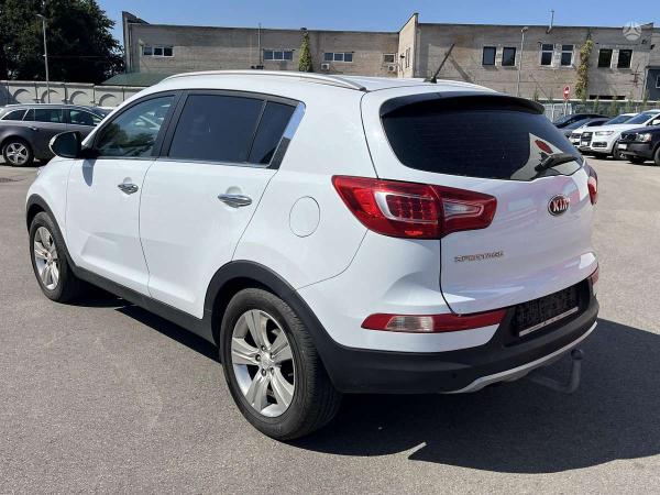Белый Киа Sportage 2013 в Паневежис, объемом двигателя 1.59 л и пробегом 244 тыс. км за 4900 €, фото 5 на AUTOMOTO.COM.LV