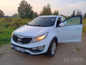 Balts Kia Sportage 2013 Aizkraukle, ar dzinēja tilpumu 1.70 L un nobraukumu 293 tūkst. km par 5099 €, foto 1 vietnē AUTOMOTO.COM.LV