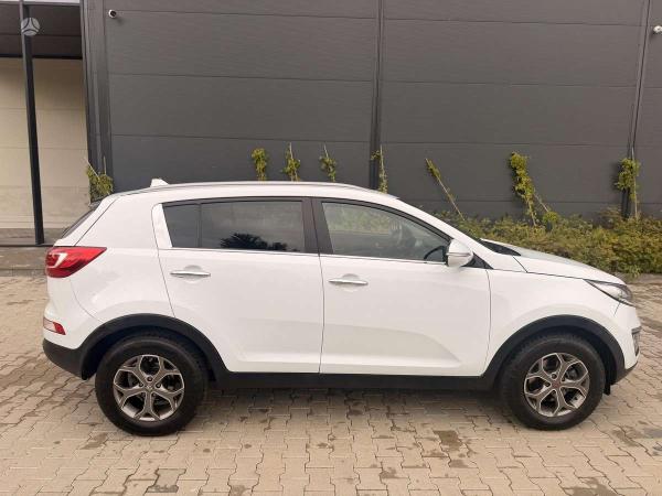 Белый Киа Sportage 2013 в Вильнюс, объемом двигателя 1.69 л и пробегом 144 тыс. км за 8250 €, фото 4 на AUTOMOTO.COM.LV