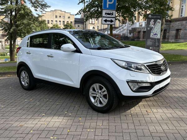 Balts Kia Sportage 2013 Joniškis, ar dzinēja tilpumu 2.00 L un nobraukumu 321 tūkst. km par 5450 €, foto 3 vietnē AUTOMOTO.COM.LV