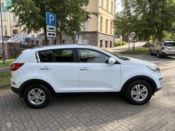 Balts Kia Sportage 2013 Joniškis, ar dzinēja tilpumu 2.00 L un nobraukumu 321 tūkst. km par 5450 €, foto 5 vietnē AUTOMOTO.COM.LV