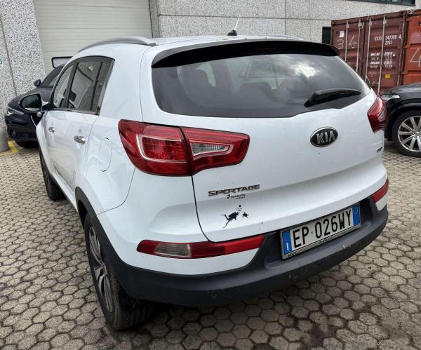 Киа Sportage 2013 в Шяуляй на AUTOMOTO.COM.LV Белый Киа Sportage 2013 в Шяуляй, объемом двигателя 1.69 л и пробегом 189 тыс. км за 5900 €, фото 5 на AUTOMOTO.COM.LV