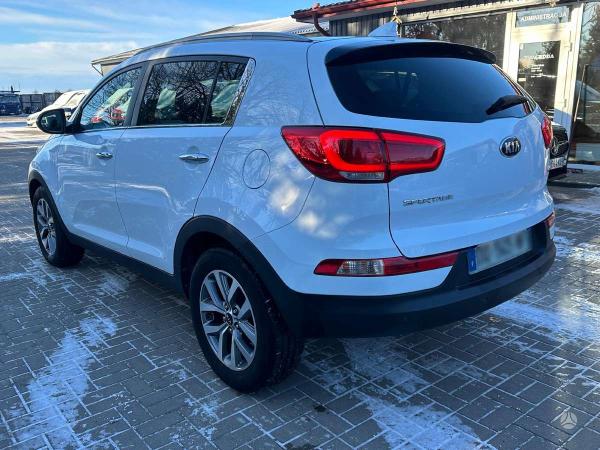 Balts Kia Sportage 2014 Tauragė, ar dzinēja tilpumu 1.69 L un nobraukumu 179 tūkst. km par 7500 €, foto 2 vietnē AUTOMOTO.COM.LV