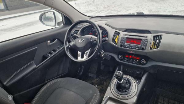 Белый Киа Sportage 2014 в Каунас, объемом двигателя 1.69 л и пробегом 316 тыс. км за 5950 €, фото 5 на AUTOMOTO.COM.LV