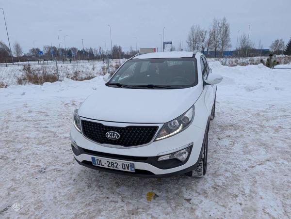 Balts Kia Sportage 2014 Tauragė, ar dzinēja tilpumu 1.69 L un nobraukumu 197 tūkst. km par 6200 €, foto 2 vietnē AUTOMOTO.COM.LV