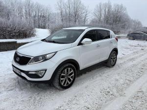 White Kia Sportage 2014 in Kaunas, with an engine capacity of 1.69 L and mileage of 243 thousand km for 6250 €, photo  on AUTOMOTO.COM.LV