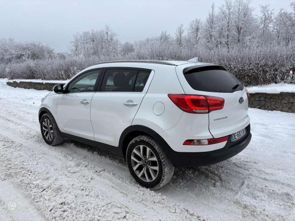 Белый Киа Sportage 2014 в Каунас, объемом двигателя 1.69 л и пробегом 243 тыс. км за 6250 €, фото 4 на AUTOMOTO.COM.LV