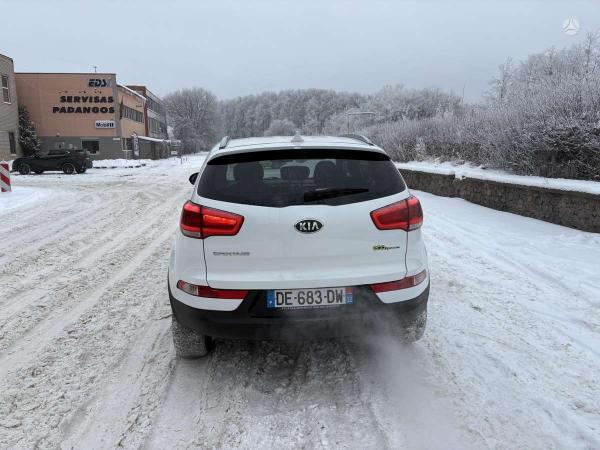 Белый Киа Sportage 2014 в Каунас, объемом двигателя 1.69 л и пробегом 243 тыс. км за 6250 €, фото 8 на AUTOMOTO.COM.LV
