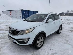 Balts Kia Sportage 2014 Tauragė, ar dzinēja tilpumu 1.69 L un nobraukumu 242 tūkst. km par 5900 €, foto  vietnē AUTOMOTO.COM.LV