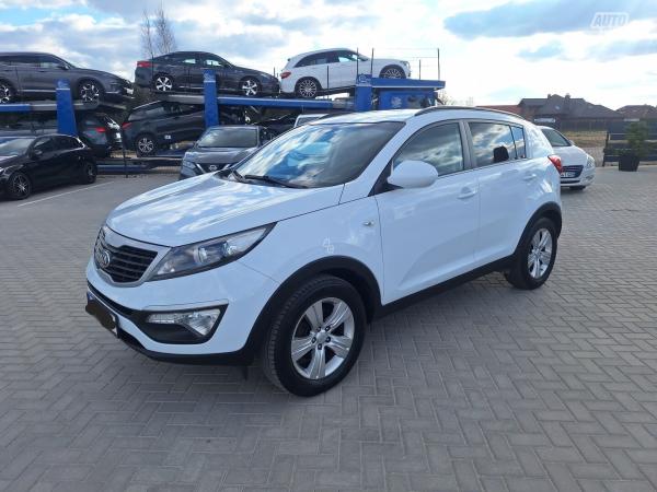 Белый Киа Sportage 2014 в Таураге, объемом двигателя 1.70 л и пробегом 230 тыс. км за 6599 €, фото 2 на AUTOMOTO.COM.LV