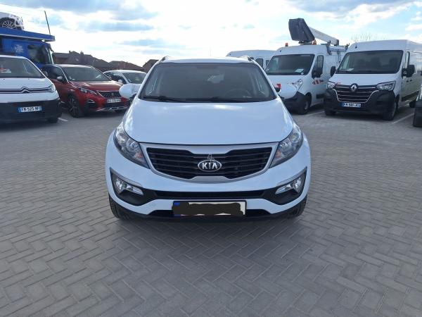 Белый Киа Sportage 2014 в Таураге, объемом двигателя 1.70 л и пробегом 230 тыс. км за 6599 €, фото 3 на AUTOMOTO.COM.LV